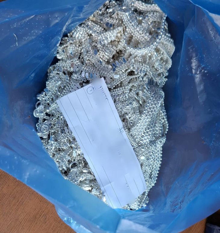2.5 kg silver recovered from the trunk of a scooter, seized for lack of ...