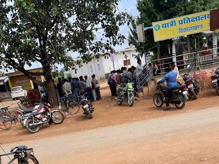 Kharkharia gambling is going on openly in Dhamtari