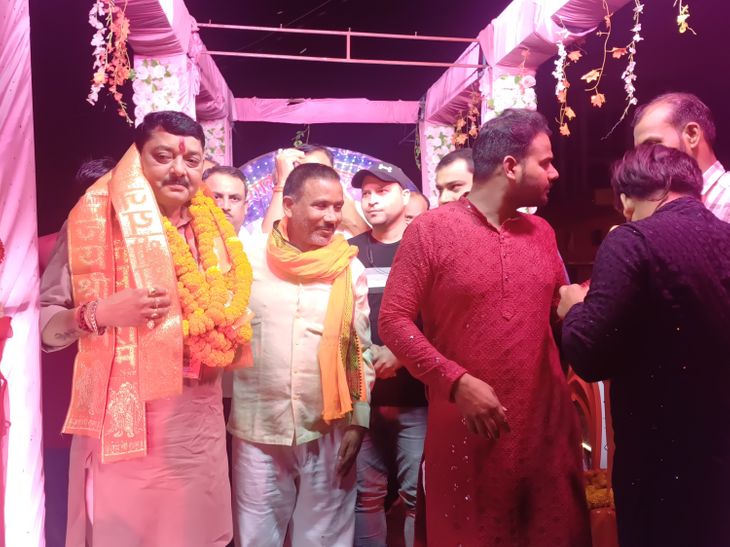 Tableaus were taken out on Devuthani Ekadashi in Suriyawan. | सुरियावां ...