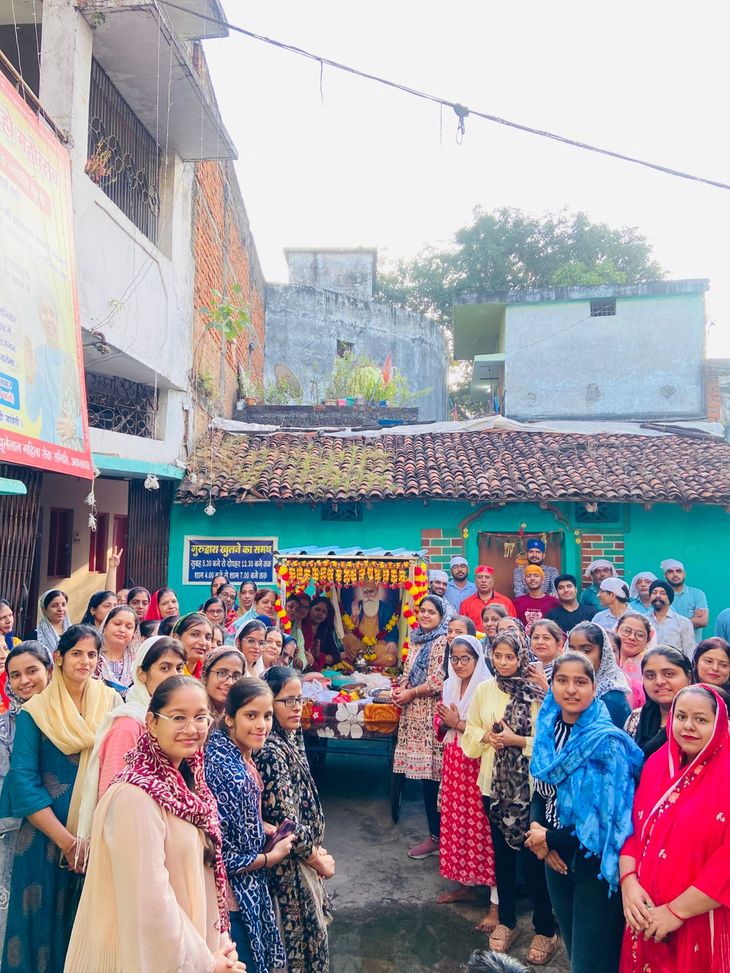 Guru Nanak Dev Jayanti: Morning procession taken out | गुरु नानक देव जयंती: निकाली प्रभात फेरी ...