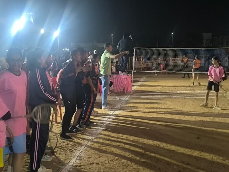 Bhopal and Rewa teams in the netball final | नेटबॉल के फाइनल में भोपाल ...
