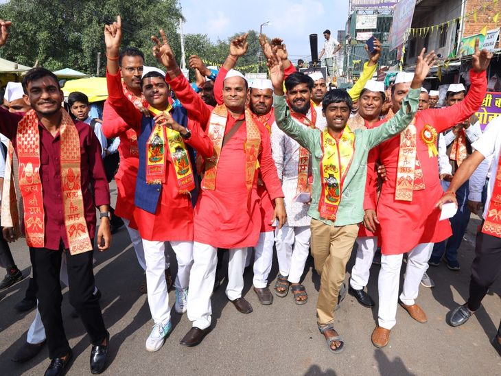 Grand procession on Namdev Jayanti in Babina | बबीना में नामदेव जयंती ...