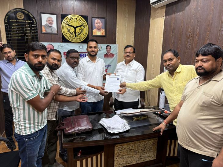 Excitement in MLC graduate elections in Fatehpur Sikri, Agra | आगरा के ...