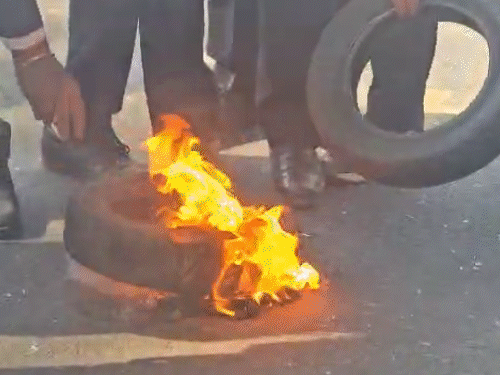 Scuffle between Jaipur police and lawyers, video update
