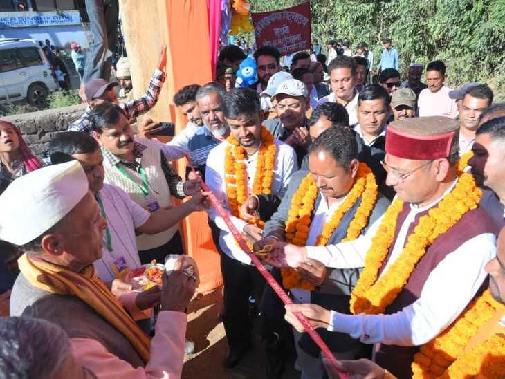 Muwani Festival begins with a grand tableau | मुवानी महोत्सव का भव्य ...