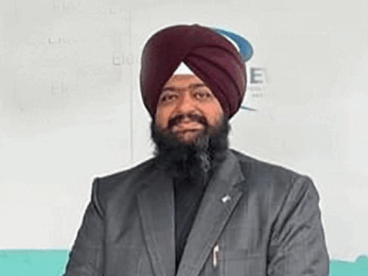 Swaranjit Singh Khalsa Becomes First Sikh Mayor in Connecticut’s ...
