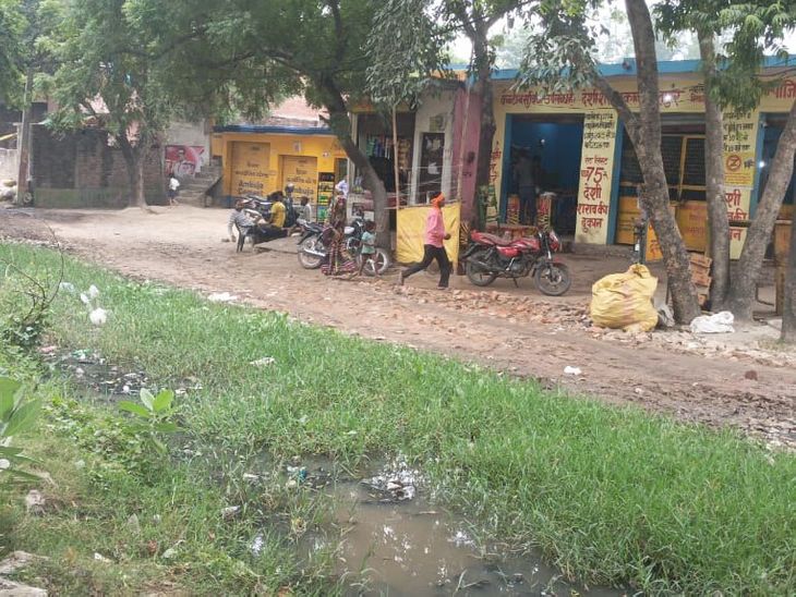 Amritpur's main road is in bad shape