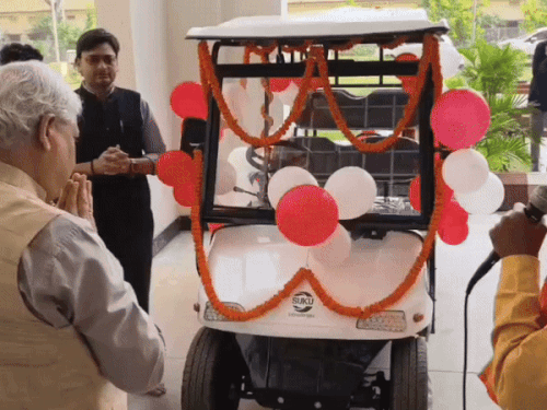 IITBHU launches e-golf cart for differently-abled students | IIT-BHU ...