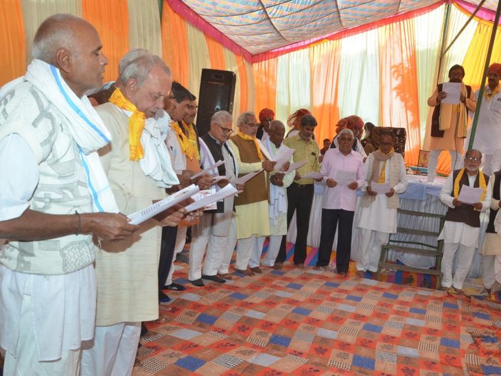 Swearing-in ceremony of the new executive committee of Surauth Brahmin ...