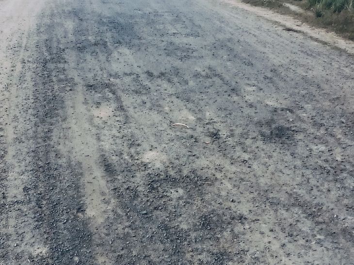 Road in Banda's Khatan village is in bad shape