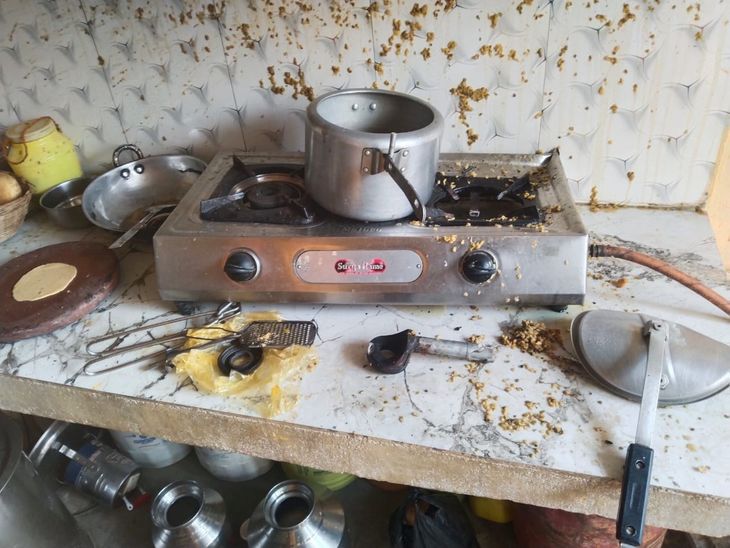 Pressure cooker explodes, woman suffers minor burns