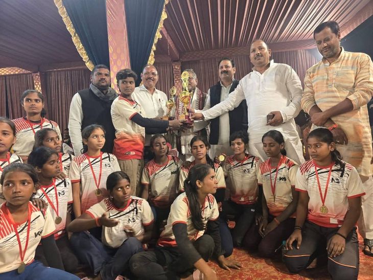 Kabaddi competition in Raipur Baghpur | रायपुर बाघपुर में कबड्डी ...