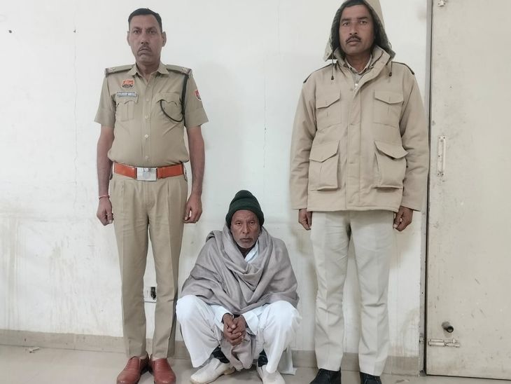 Narnaul, Mahendergarh, Son, Arrested, Beating, Mother, Updated