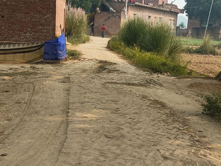 The road of Pal Basti in Kudi is dilapidated.
