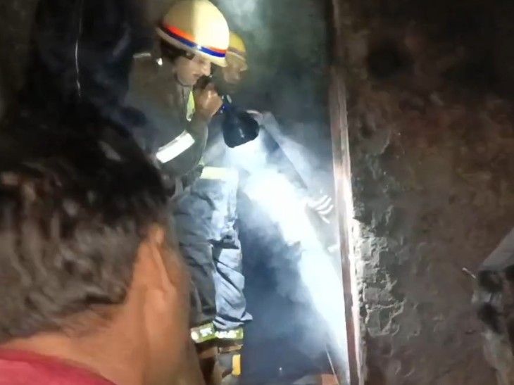 Fire breaks out in Hapur house, brought under control by fire brigade ...