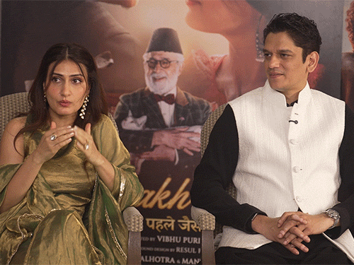 'Gustakh Ishq' will showcase love from the 90s.