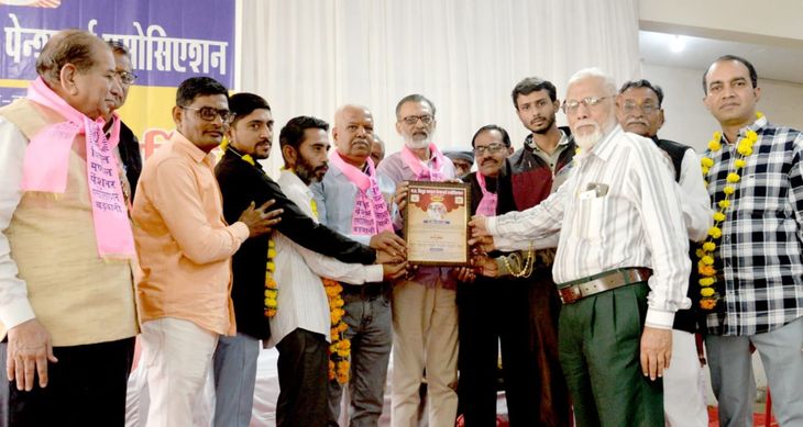 Jain Mitra Mandal honored | जैन मित्र मंडल को किया सम्मानित - Barwani ...