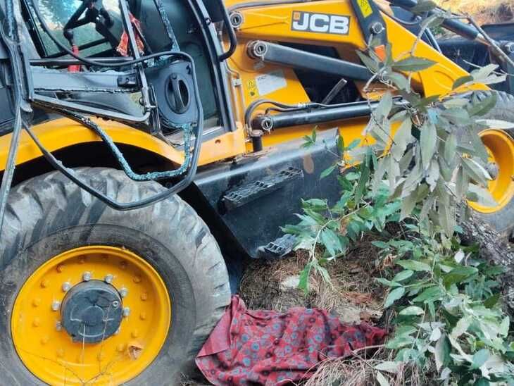 Pithoragarh JCB Falling Ditch Driver Die Update
