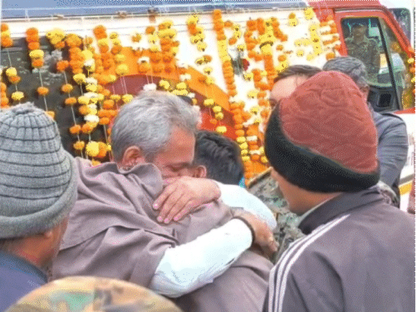 Naxal Encounter; Balaghat Jawan Ashish Sharma Funeral LIVE Photos ...