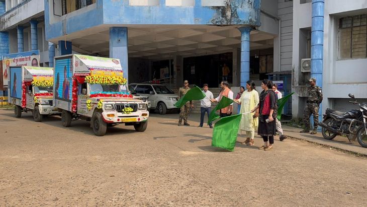 DC flagged off the LED awareness chariot.