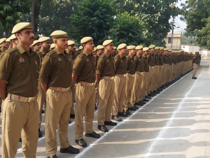 Police Flag Day celebrated in Unnao | उन्नाव में पुलिस झंडा दिवस मनाया ...
