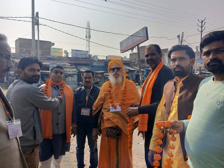 Vishwa Hindu Parishad-Bajrang Dal received a grand welcome in the city ...