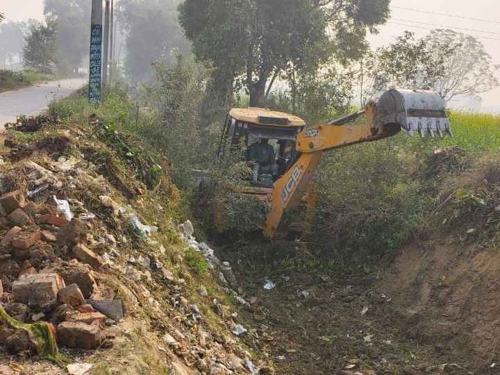 Railing of minor culvert broken in Kaithpur of Kishani
