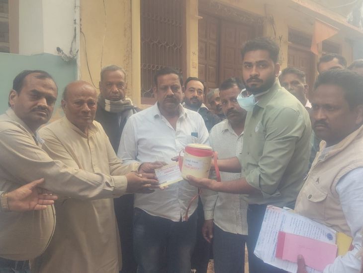 46-year-old Sanjay Agarwal donates his eyes posthumously in Nikumbh