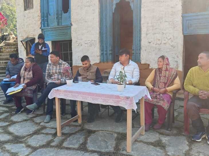Rural Development Secretary Garbyal visited Tundi village.