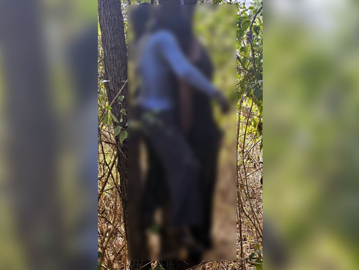 Bodies of a young man and woman found hanging from a tree in Gumla