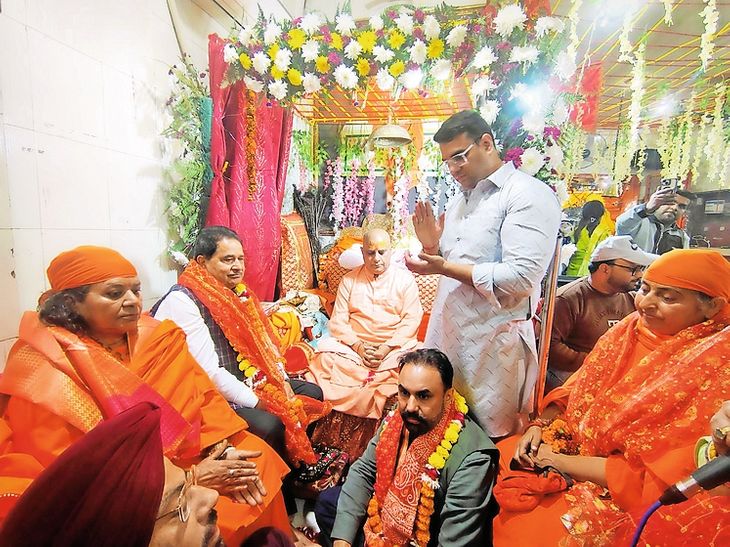 Celebrated the birthday of Manoj Bhagat Ji Maharaj