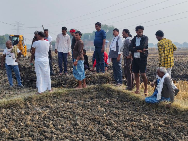 In Varanasi, a social worker gave way to his private farm.