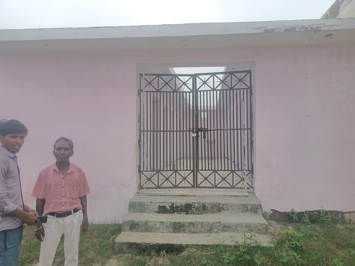 Durgaganj's Birampur community toilet closed for 2 months | दुर्गागंज ...