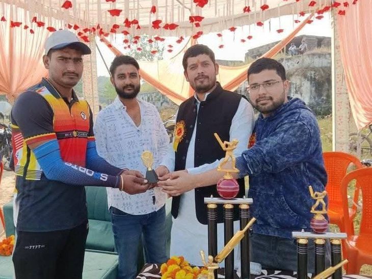 Exciting victory of Panagara in Atarra Cricket Tournament | अतर्रा ...