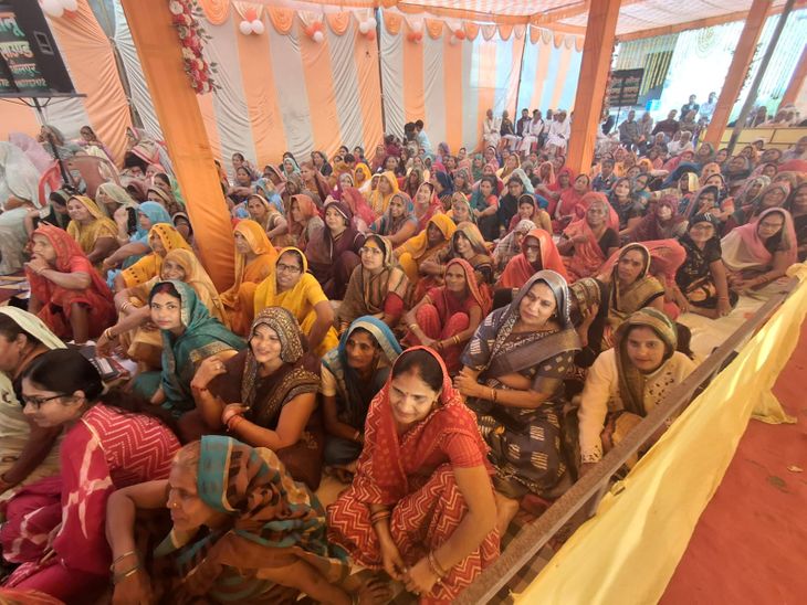The Kalidah Leela and Shri Krishna Maharasa are described in the ...