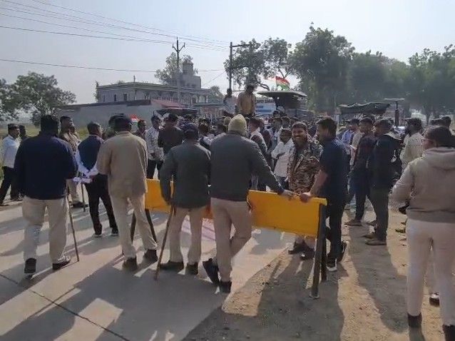 Farmers going for agitation were stopped in Kasrawad