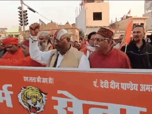 Demand for respect for Kar Sevaks intensifies in Ayodhya