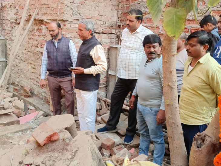 Dispute over Shankargarh Ram-Janaki temple land, shops being built