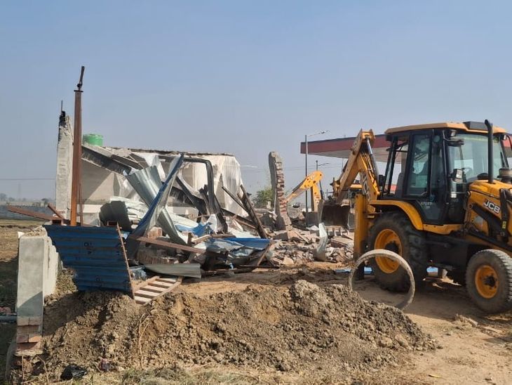 Haryana Meham 4 illegal colonies demolish Construction | Rohtak News