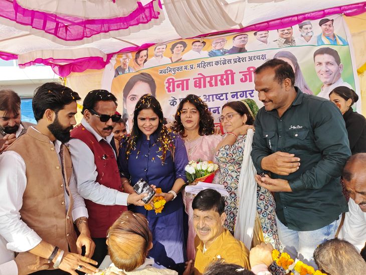 Newly appointed Women Congress President welcomed in Ashta