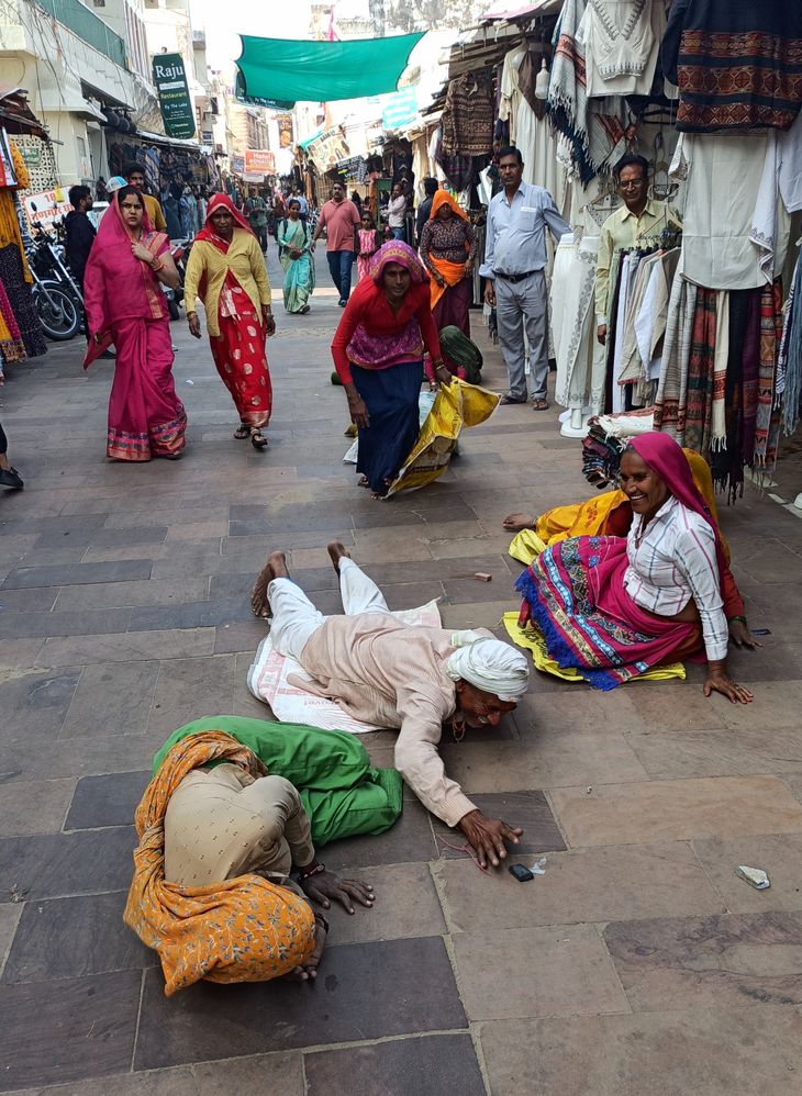 600 devotees circumambulated the Pushkar lake, and 100 also prostrated ...