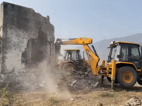 Encroachment removed from 75 bighas of land in Ajmer that had been ...