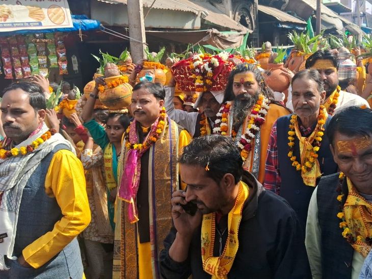 Shrimad Devi Bhagwat Katha begins in Mursan, Hathras