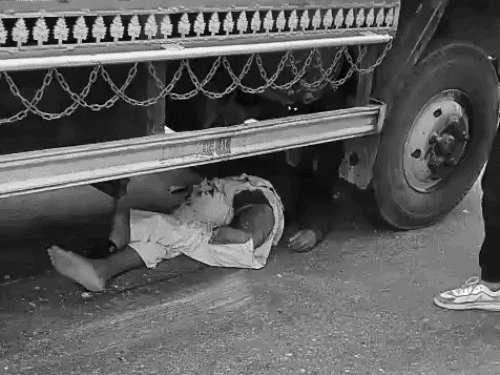 Jolikot Road Accident: Carpenter Suhail Dies After Bike-Truck Collision ...