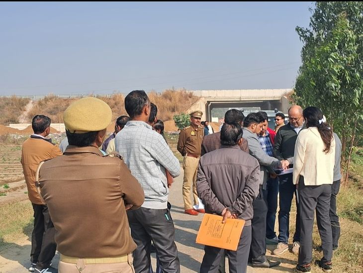Inspection of land for Industrial Corridor in Meerut