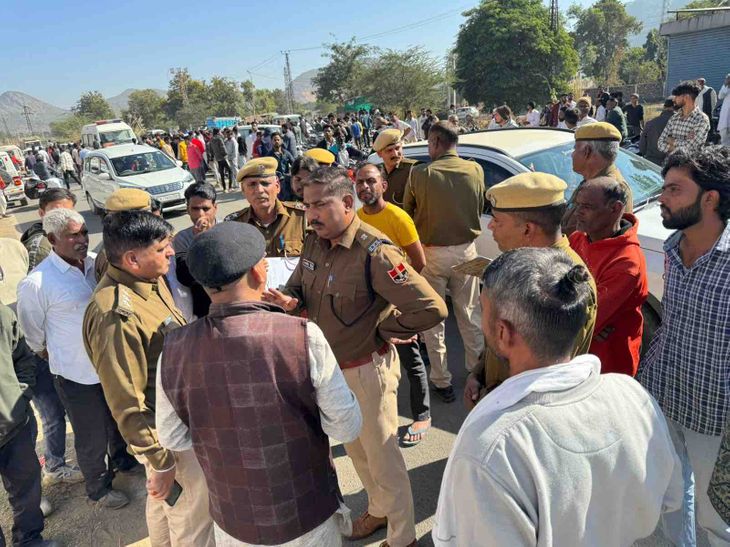 Dead body found in Chandwaji, villagers allege murder