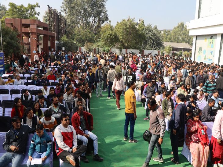 Rajasthan Kota Dainik Bhaskar Unacademy Science Champ 14,864 Students ...