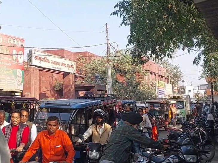 Meeting to get rid of traffic jam in Puranpur