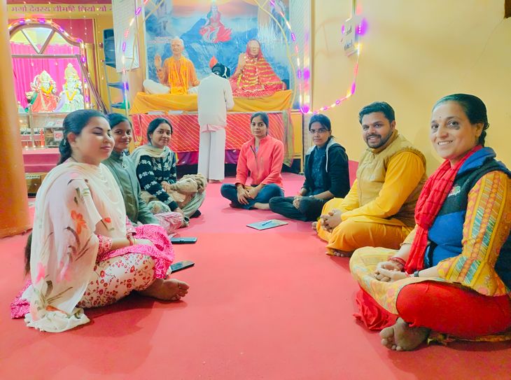 Akhand Deep and 501 Gayatri Chalisa will be recited in the centenary ...