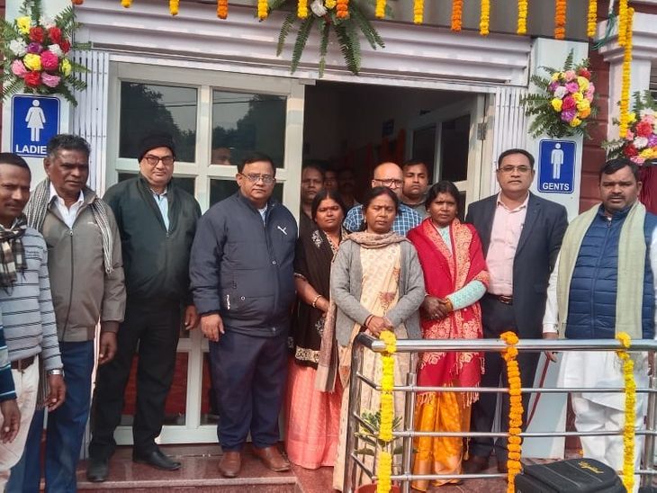 Inauguration of Sulabh Toilet Complex in Rajgir
